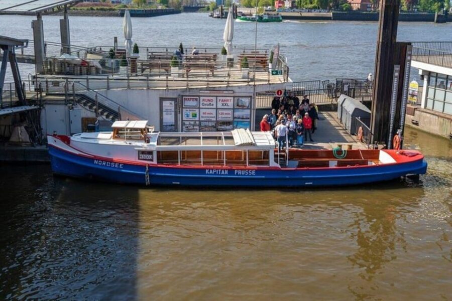 Hamburg: One Hour Traditional Harbor Cruise - Who Will Love This Tour?