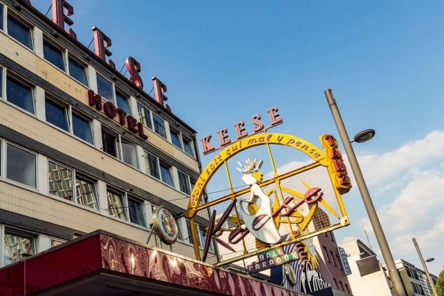 Hamburg: Private St. Pauli Red Light District Tour - What Does the Tour Offer for Different Types of Travelers?