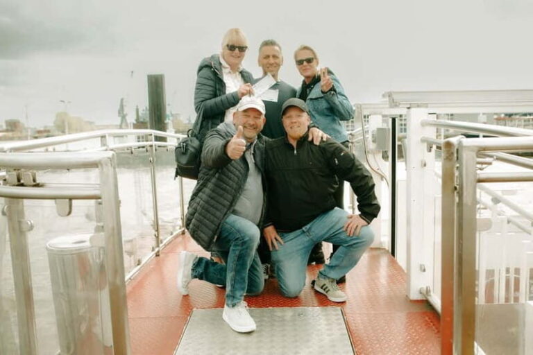 Hamburg: The comedy harbor tour - Introducing the Comedy Harbor Tour in Hamburg