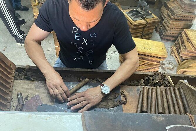Hand Roll Your Cigar - The Tour Itinerary: A Step-by-Step Breakdown