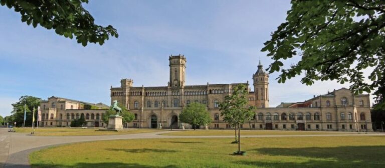 Hanover: Guided Walking Tour of the Nordstadt District - A Closer Look at the Itinerary