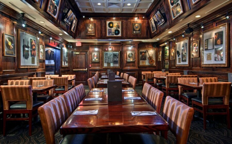 Hard Rock Cafe Meal: Niagara Falls, United States - Who Will Love This Experience?