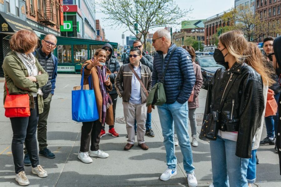 Harlem: Sunday Gospel Service with Locals - Authenticity and Community Engagement