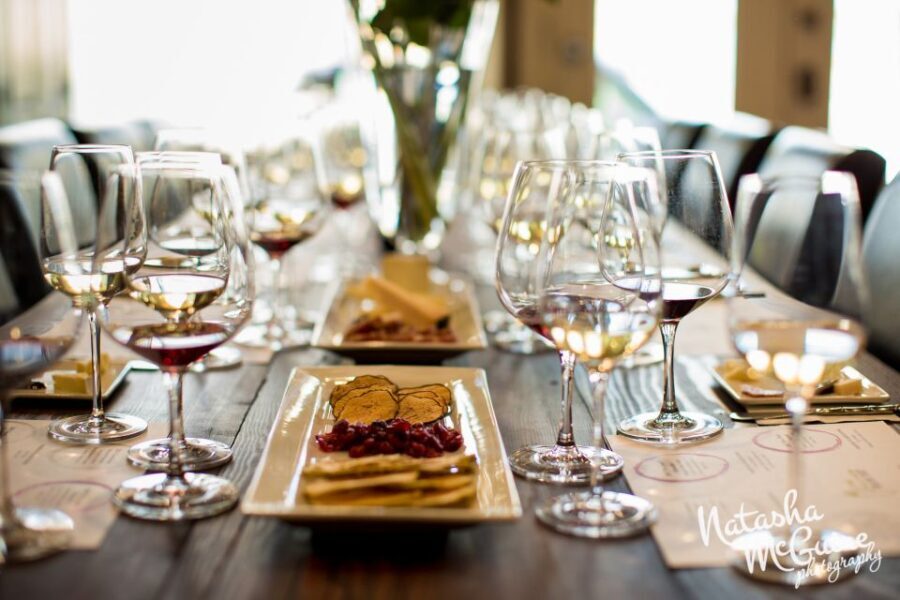 Healdsburg: Boutique Wine and Food Pairing Walking Tour - The Value of a Guided Boutique Wine Tour