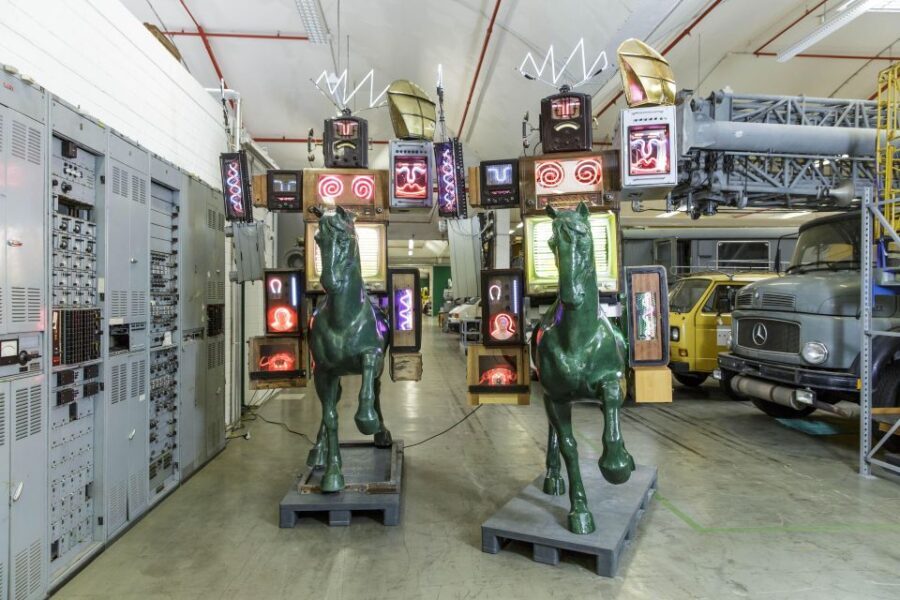 Heusenstamm:tour of the Depot of the museum of communication - The Sum Up