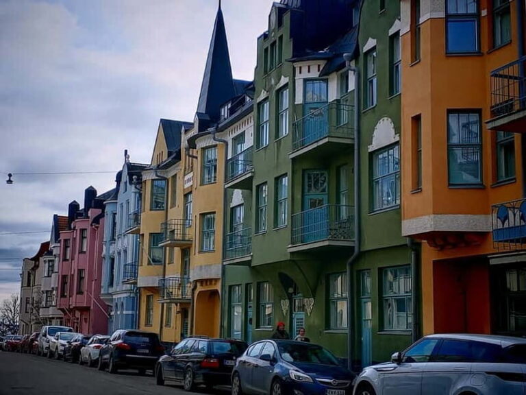 Hidden gems: The south Helsinki walk - Exploring Helsinki’s South: Neighborhoods and Architectural Gems