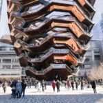 High Line and Hudson Yards Private Walking Tour - Strolling the High Line: An Urban Oasis