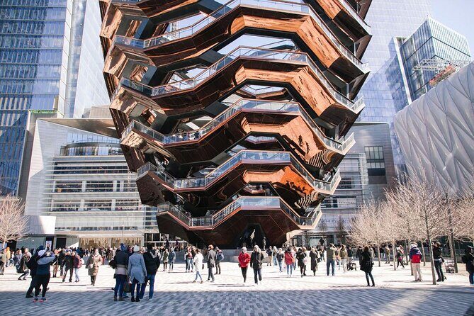 High Line and Hudson Yards Private Walking Tour - Strolling the High Line: An Urban Oasis