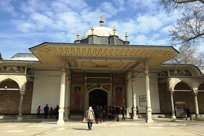 Highlights of Istanbul with Private Tour Guide Zerrin - Topkapi Palace: The Ottoman Command Center