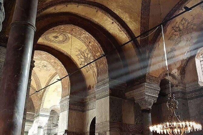 Highlights of stanbul's Old Town with Private Guiding Service - What This Tour Means for You