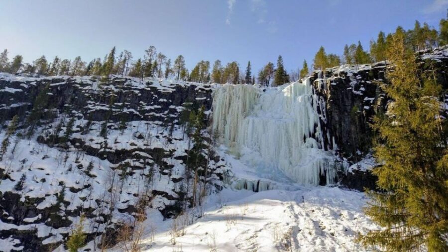 Hiking at Korouoma | Frozen waterfall - The Open Fire Barbecue: Finnish Hospitality in the Wilderness