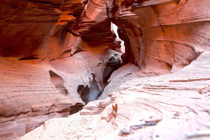 Hiking in Kanab: Walk and Photograph the incredible Wire Pass Slot Canyon! - Practical Tips for the Trip
