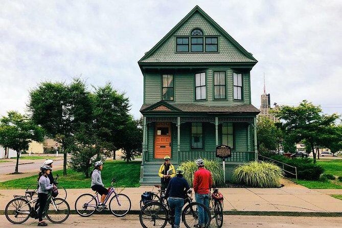 History Ride: The Best of Buffalo by Bike - Who Will Love This Tour?