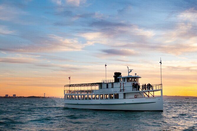 Holiday Sunset Cruise in Boston Harbor - Experience Quality: Comfort, Views, and Atmosphere
