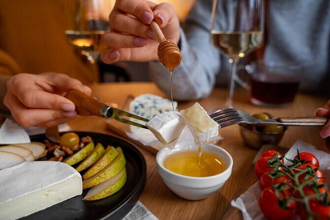 Honey Flight & Bites: The Best Honey Tasting in Hawaii - Why You Should Consider This Experience