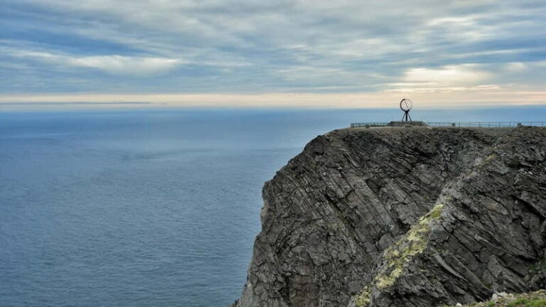 Honningsvåg: North Cape Guided Tour with Entry Ticket - How Does It All Add Up? Value and Practicality