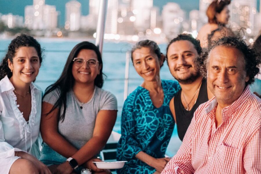 Honolulu: Friday Night Fireworks Cruise with Music - Analyzing the Value