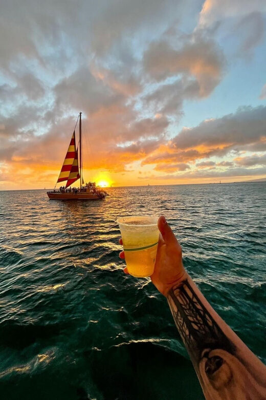 Honolulu: Sunset Catamaran Sailing Experience - FAQ about the Honolulu Sunset Catamaran Sailing