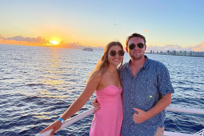 Honolulu Sunset & Friday Fireworks Dinner Cruise - FAQ