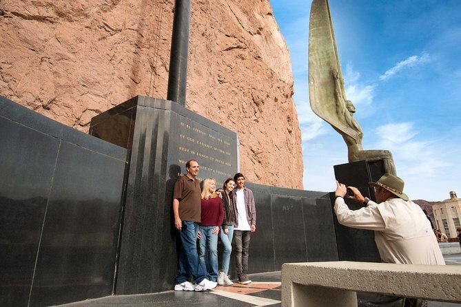 Hoover Dam Inside and Out - The Transport and Group Size