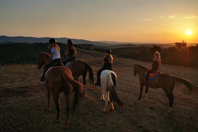 Horsebackriding - explore Tuscan nature - The Experience’s Suitability