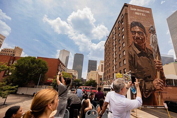 Houston guided tour & Heritage Museum - Unpacking Houston’s Historic Neighborhoods and Buffalo Bayou
