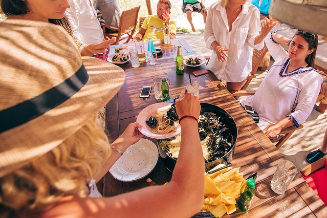 Hvar - Full Day Sail on a yacht - friendly skipper- small group - lunch optional - The Itinerary in Detail