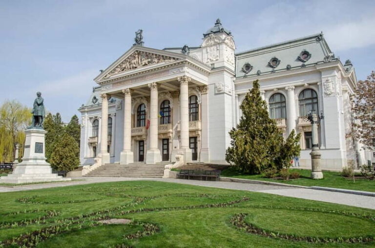 Iasi Walking City Tour - A Deep Dive into the Itinerary