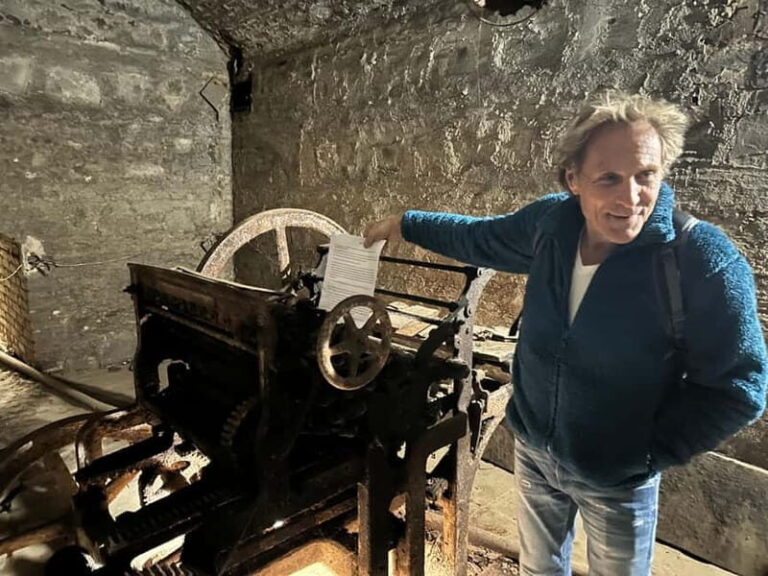 Into the footsteps of Joseph Stalin - Individual tour - Practical Details: What to Expect
