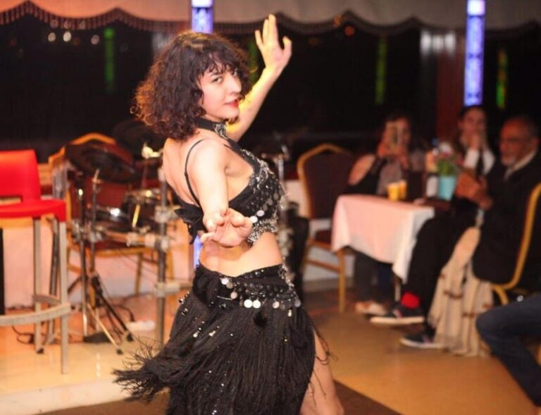 Istanbul: Bosphorus Evening Dinner Cruise with Entertainment - The Sights and Sounds of the Bosphorus Night