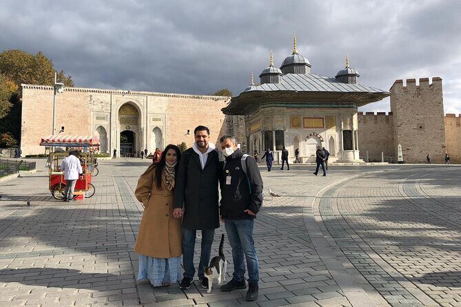 ISTANBUL: Guided HIGHLIGHTS PRIVATE Tour - The Blue Mosque: Architectural Beauty and Spiritual Reverence