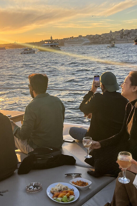 Istanbul: Small Group Yacht Tour with Unlimited Wine - Why This Tour Works for Different Travelers