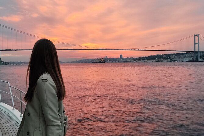 Istanbul Sunset Cruise With Luxury Yacht On Bosphorus - Is This the Right Tour for You?