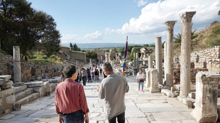 Izmir: Private Guided Ephesus Tour with Skip-the-Line Ticket - The Itinerary Breakdown