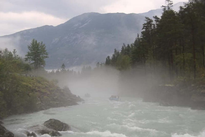 Jostedal: Elvepurka Rafting Trip