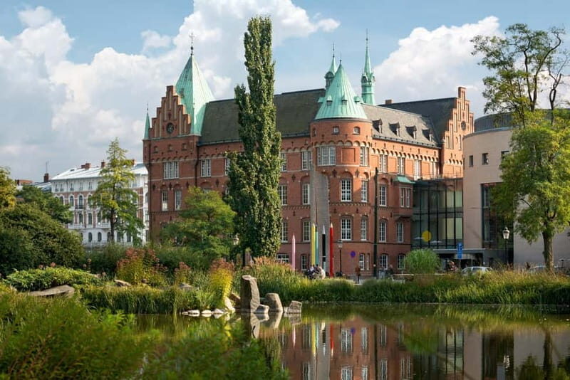 Joyful Malmo Walking Tour for Couples - The Experience and Its Unique Appeal