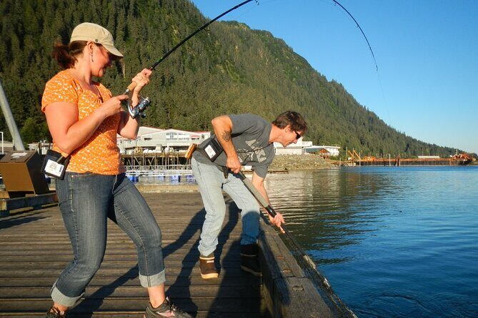 Juneau Shore Fishing for Alaskan Salmon - Key Points