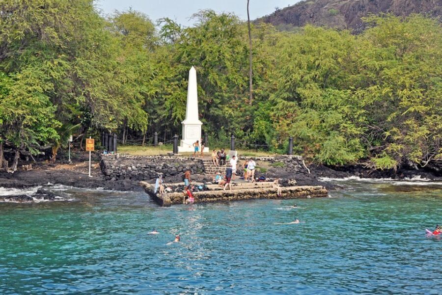 Kailua-Kona: Captain Cook Reef Catamaran Day Trip with Lunch - Price and Value Consideration