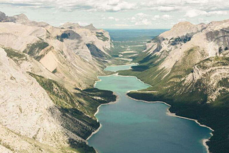 Kananaskis: 30-Minute Heli Tour of Minnewanka Lake and Banff - The Details of the Tour Itinerary