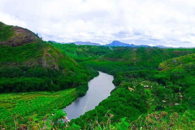 Kauai Waimea Canyon, Wailua River Boat and Fern Grotto Tour - The Sum Up