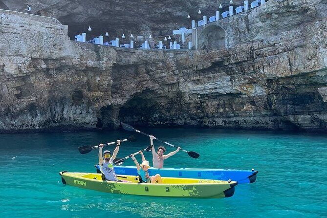 Kayak excursion in Polignano a Mare - Photographs and Memories