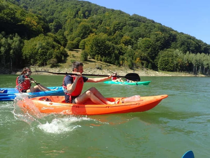 Kayaking Adventure on Siriu mountain Lake - An In-Depth Look at the Kayaking Tour