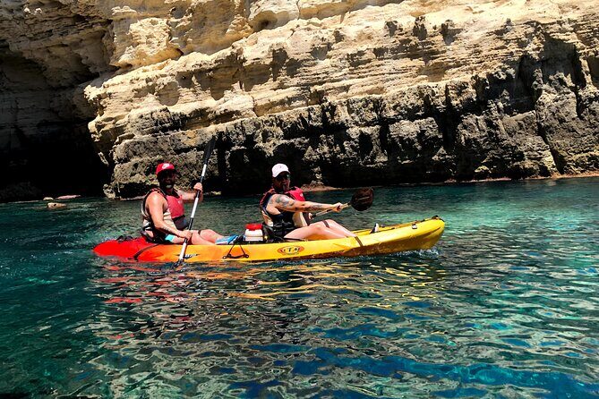 Kayaking tour through volcanoes of Cabo de Gata Natural Park - The Quality of Guides and Local Knowledge