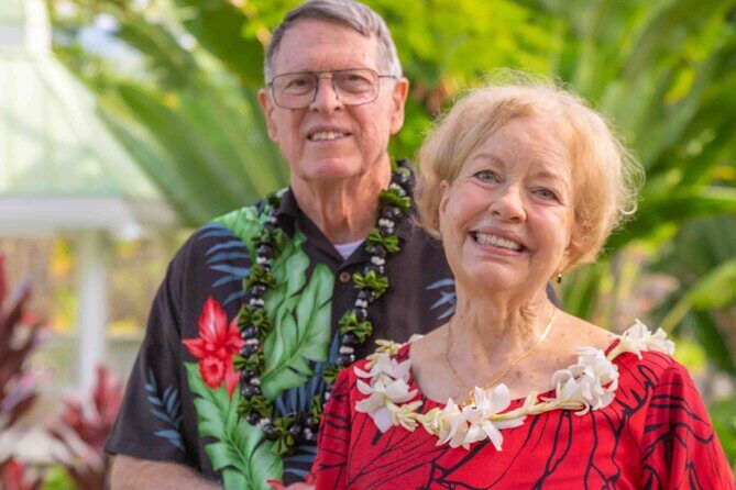 Kona Hawaii Photographer 25 minute session at Outrigger Resort - The Itinerary and What Makes It Special