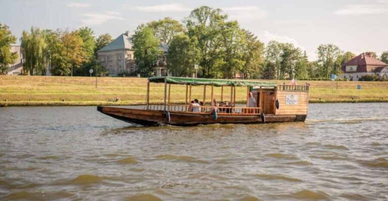 Krakow: Early Bird Vistula River Sightseeing Cruise - Who Should Consider This Tour?
