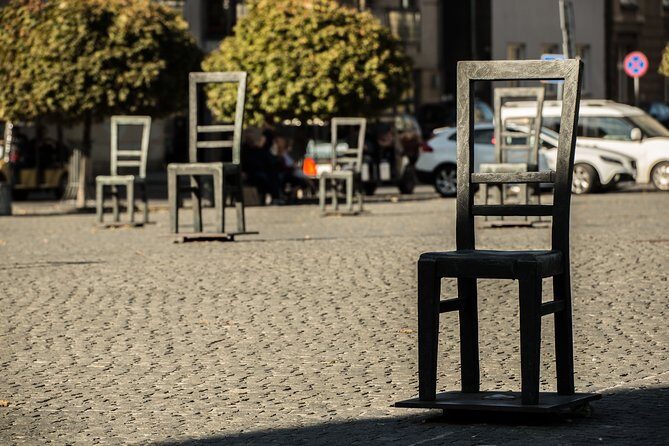 Krakow: Jewish Ghetto Guided Tour - What to Expect on the Day