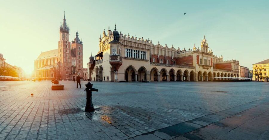 Krakow: Rynek Underground Museum Guided Tour & Stories - The Itinerary in Detail