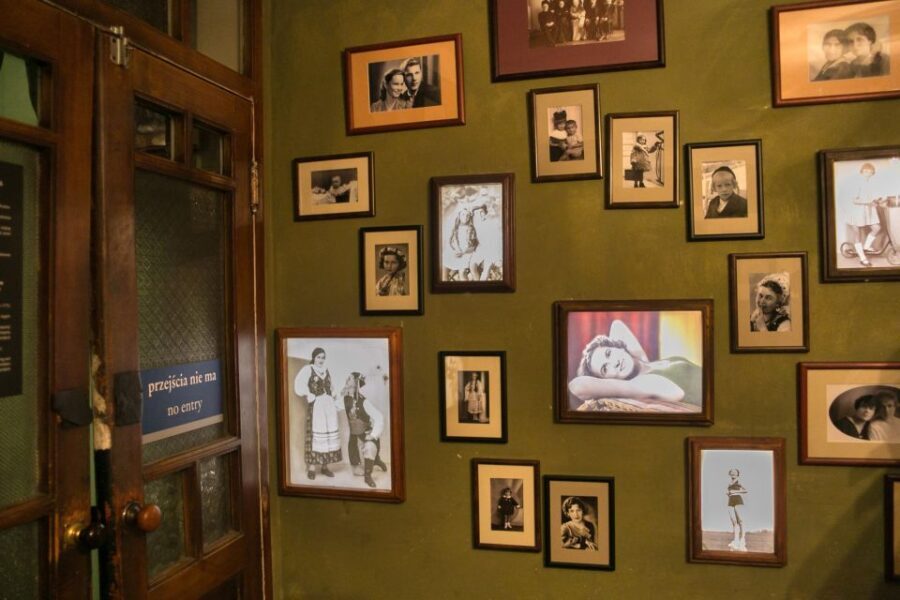 Krakow: Schindler's Factory, Jewish Ghetto & Salt Mine Tour - How the Tour Works: What to Expect from Start to Finish