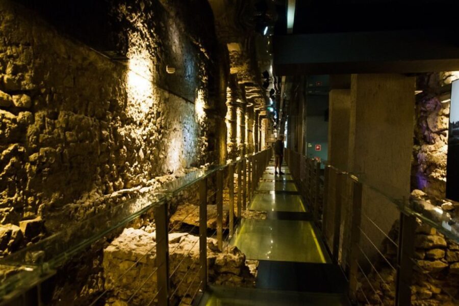Krakow: Skip-the-Line Rynek Underground Museum Guided Tour - What to Expect on the Tour