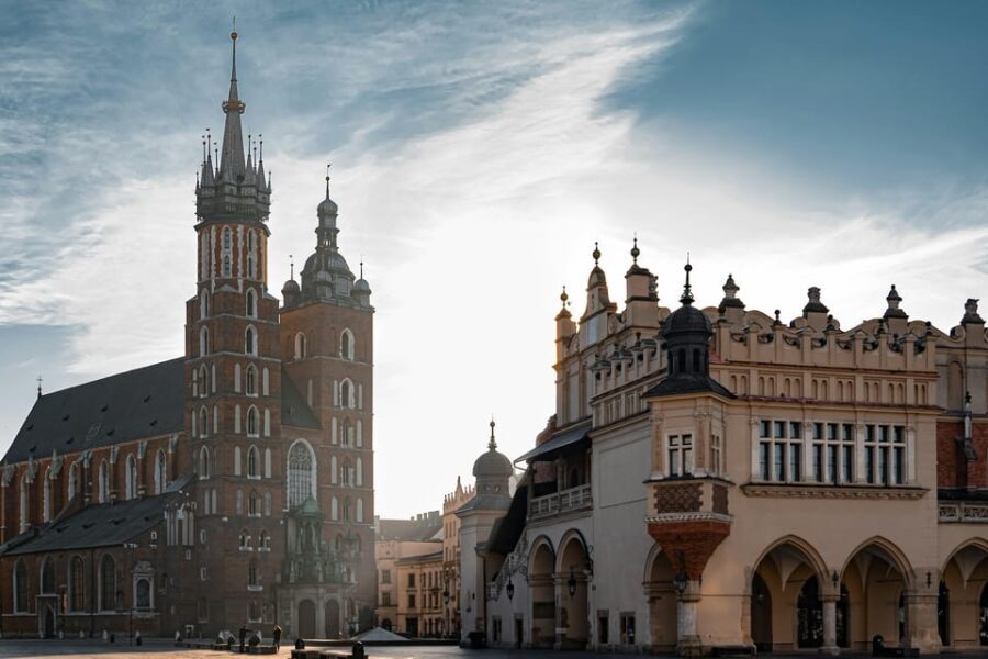 Krakow's Old Town: Uncover Hidden Gems with a Local - What You Can Expect from the Tour